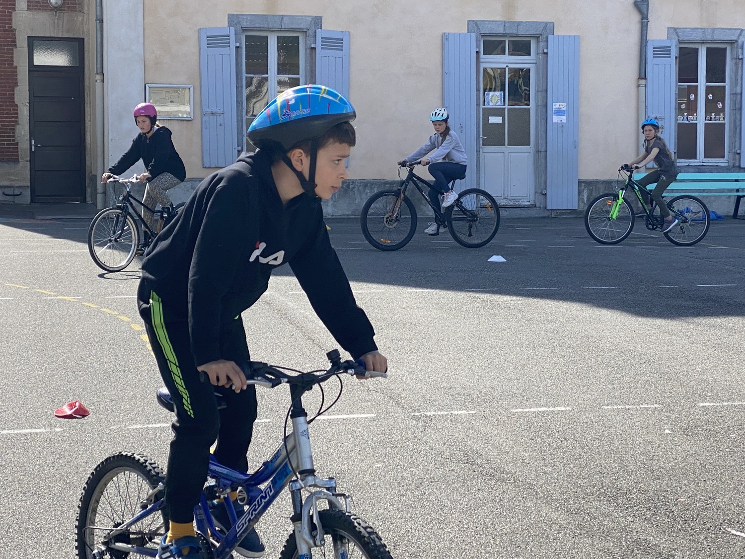 Le sport à l'école - Ensemble Scolaire Saint Vincent à Bagnères-de ...